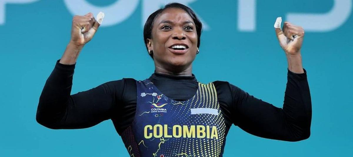 Yenny Álvarez: la colombiana que ganó medalla de oro con récord en 59 kilos