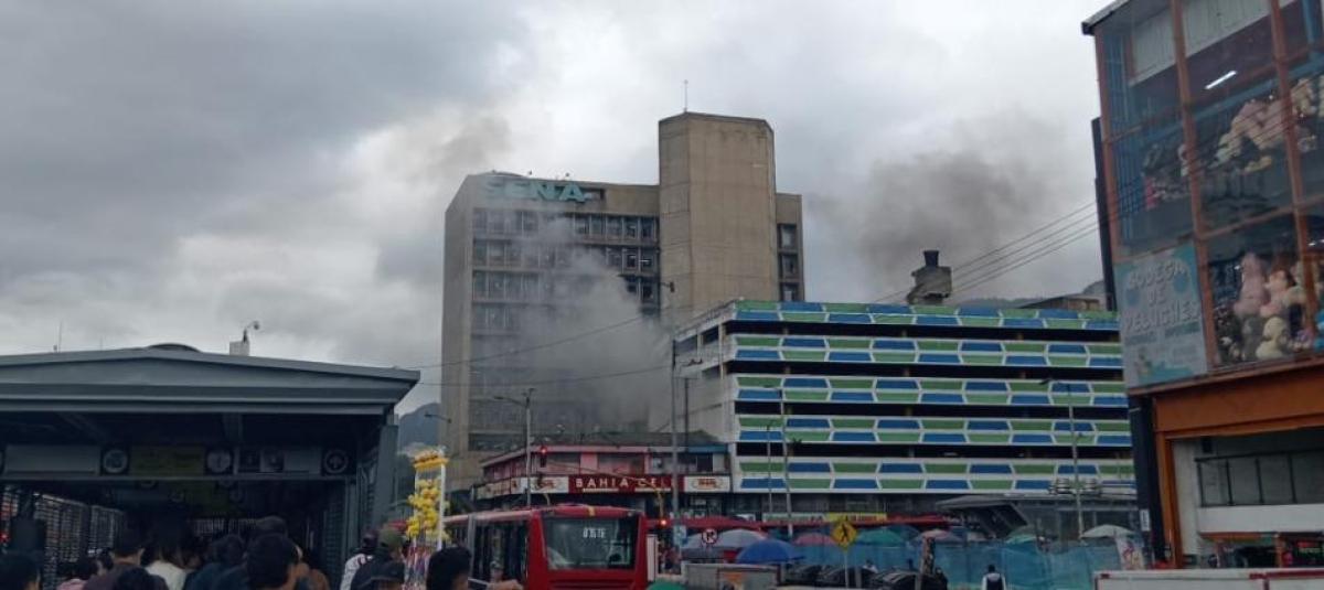 Incendio en el centro de Bogota: emergencia eparqueadero al lado del ...