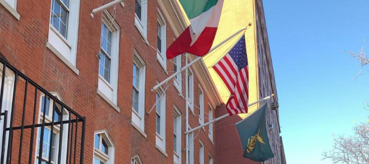 El exclusivo club de Nueva York que tiene un campo de tiro en el sótano