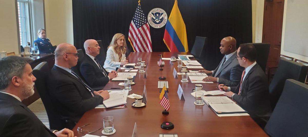El canciller colombiano Luis Gilberto Murillo visitó Estados Unidos ...