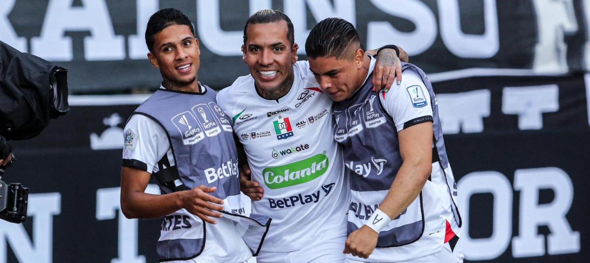 Video | ¡Salud! Dayro Moreno aumenta su leyenda: hizo gol y tuvo una ...
