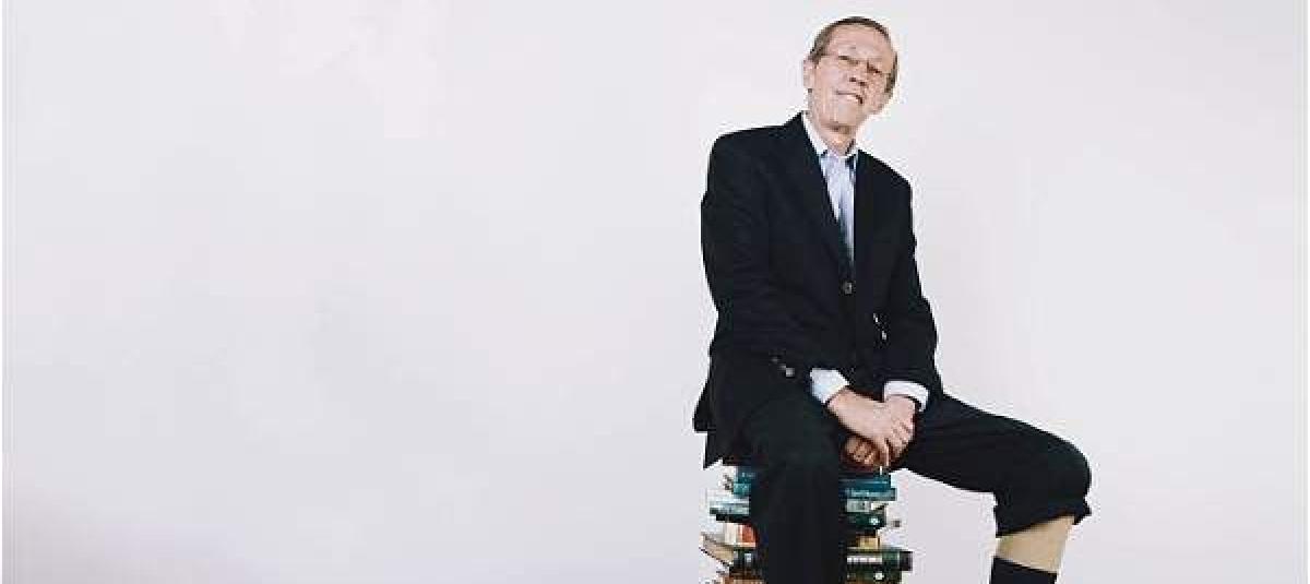 Antonio Navarro Wolff en entrevista con la revista BOCAS