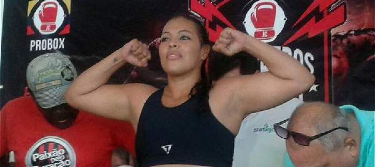 La boxeadora, Enis Pacheco, derrotó a Glenis Cardona en Barranquilla
