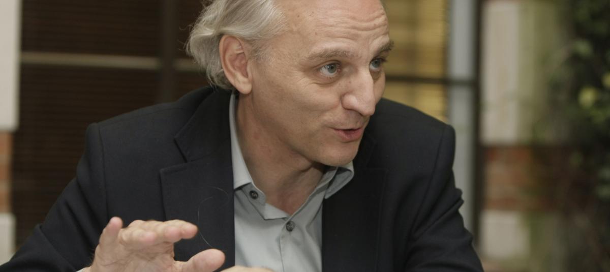 Álex Grijelmo se posesiona como miembro de la Academia Colombiana de la ...