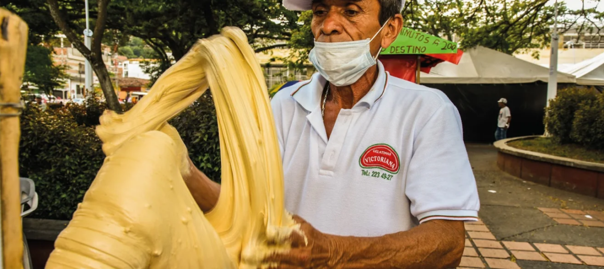 Gelatina de pata: contiene colágeno que sirve para cuidar la piel