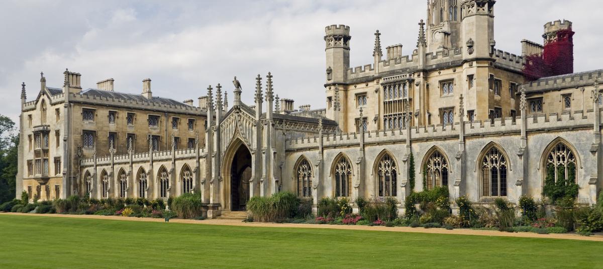 Universidad de Cambridge lanza curso gratis para aprender inglés