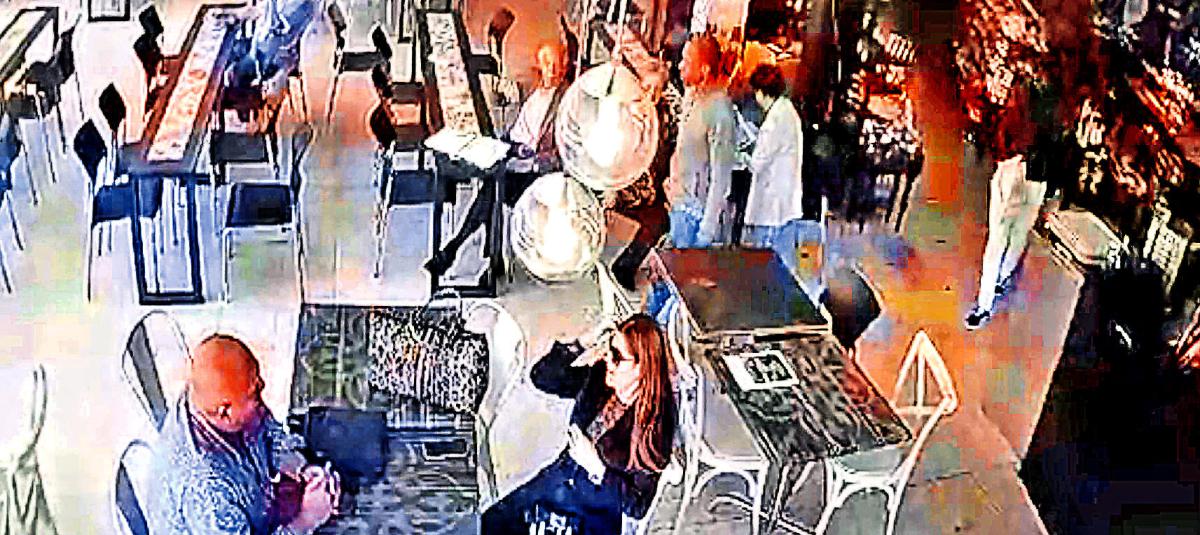 El turbio pasado del hombre asesinado en Carulla de la 116 en Bogotá