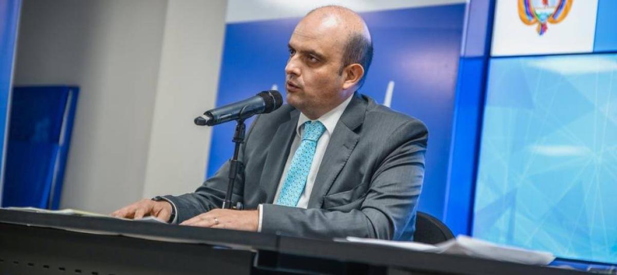 Coronavirus en Colombia | Exministro, Iván Darío González, no sabe cómo ...