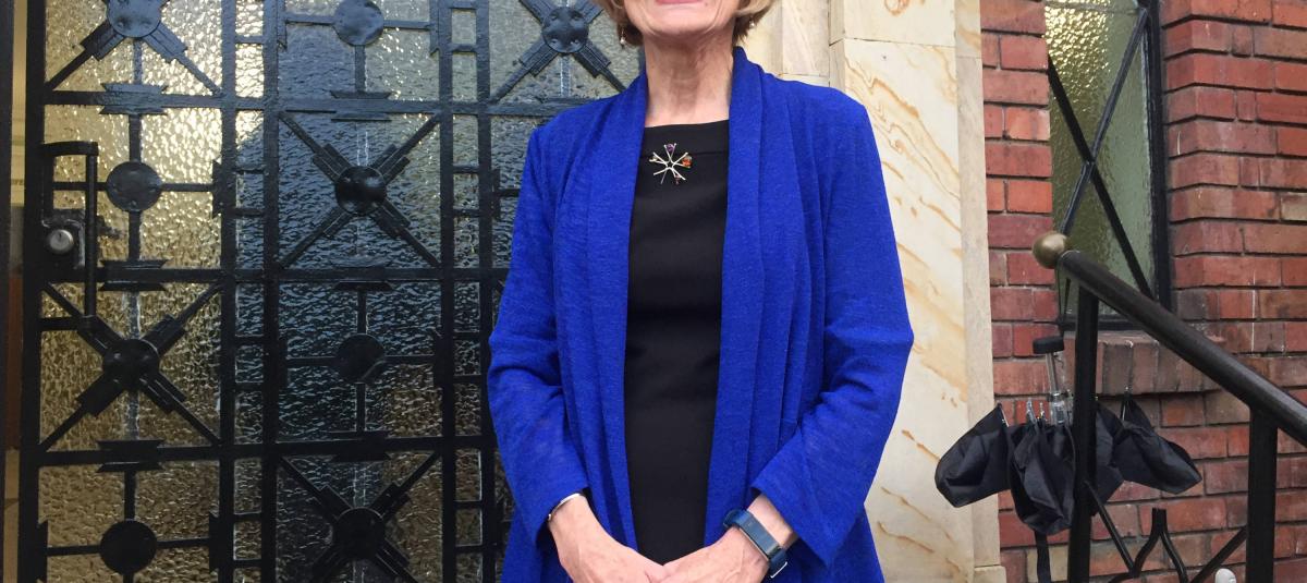 Entrevista con Charlene Compher sobre nutrición en pacientes crónicos