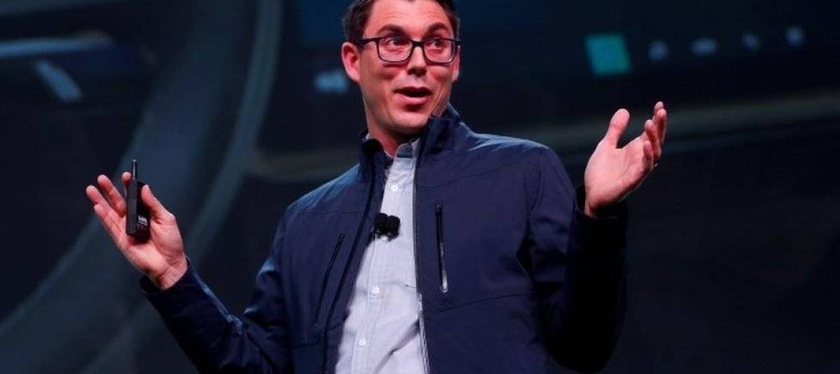 Quién es R.J. Scaringe, el joven multimillonario que desafía a Elon ...