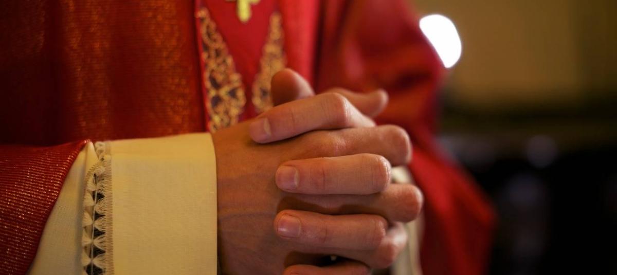 Rudolph Kos: El sacerdote que drogó a niños monaguillos para abusarlos