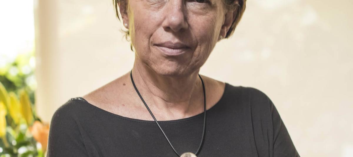 La escritora colombiana Yolanda Reyes responde el cuestionario de LECTURAS.