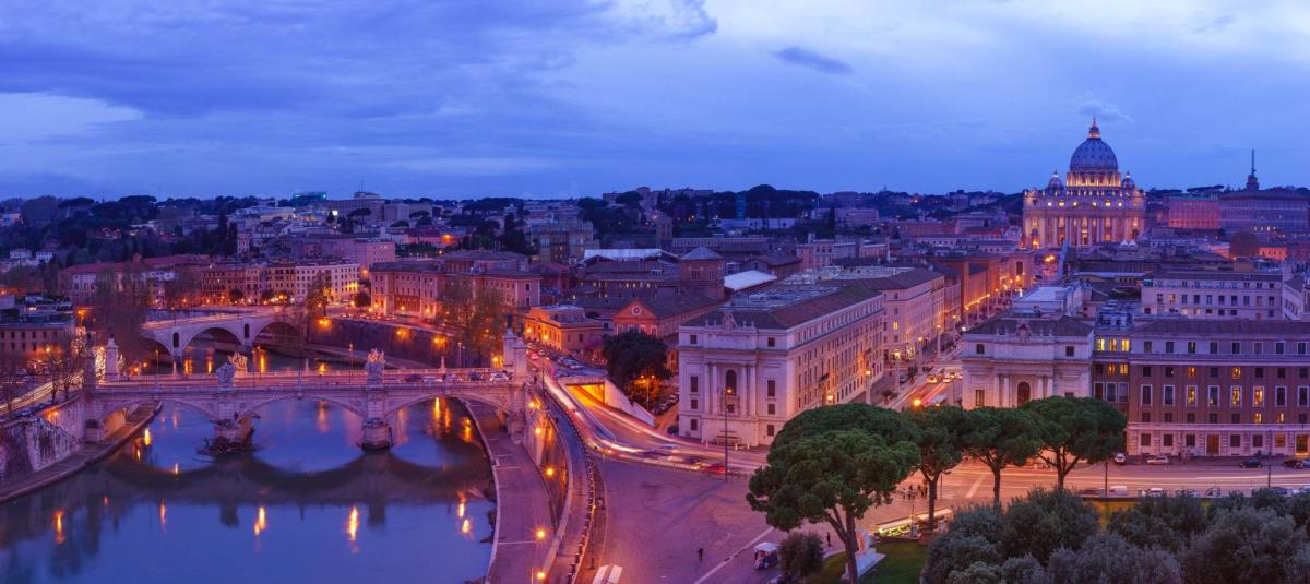Capital De Roma The History Of Power In Modern Rome: A Walking Tour In