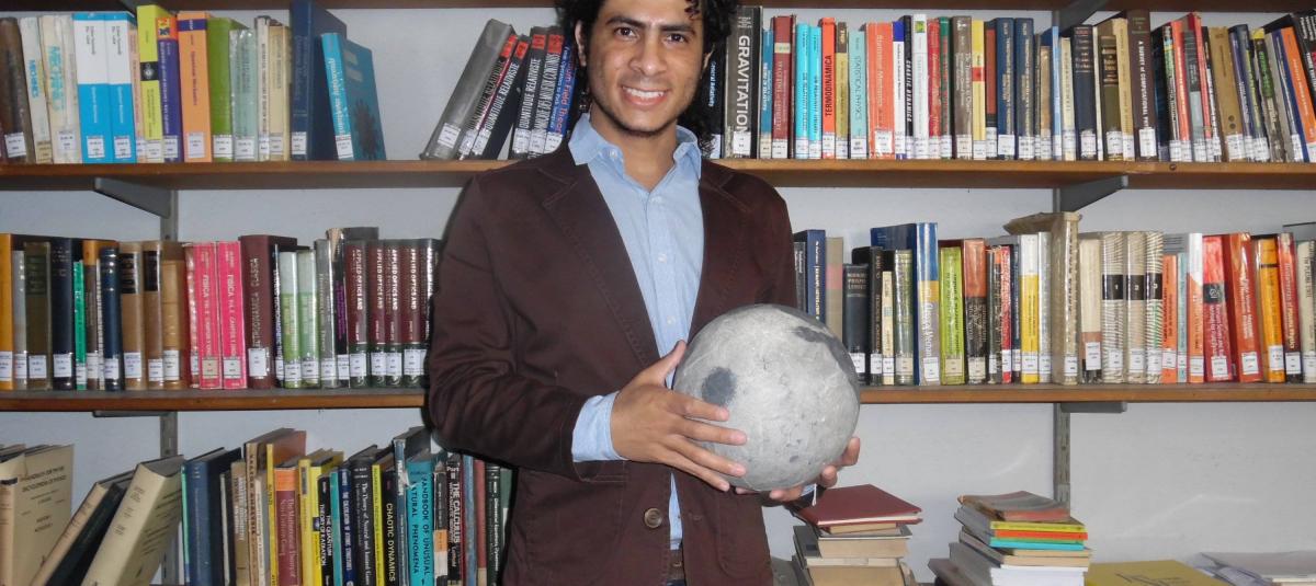 José Benavides lideró el grupo que explica el origen de galaxias enanas