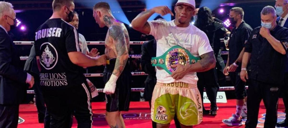 Óscar Rivas, el primer campeón mundial en peso puente de boxeo