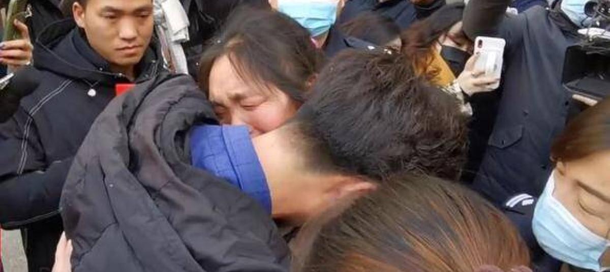 Hombre chino encontró a su madre luego de tres décadas de ser secuestrado