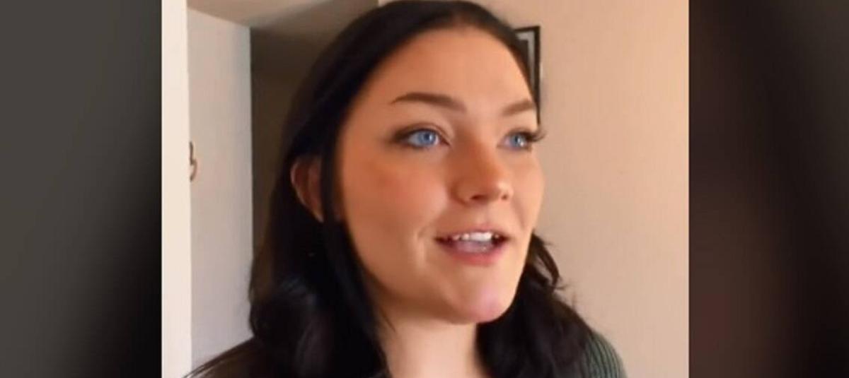 Mesera llora cuando un grupo de 11 personas se va sin pagar la cuenta