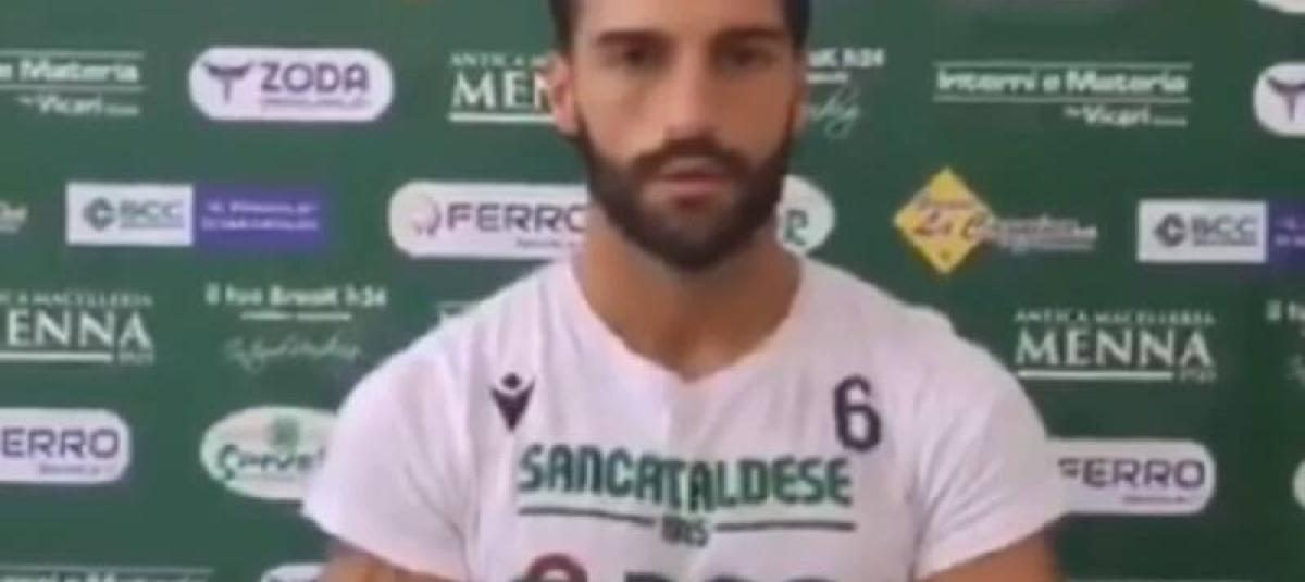 Futbolista Giovanni Padovani habría matado a su expareja a martillazos