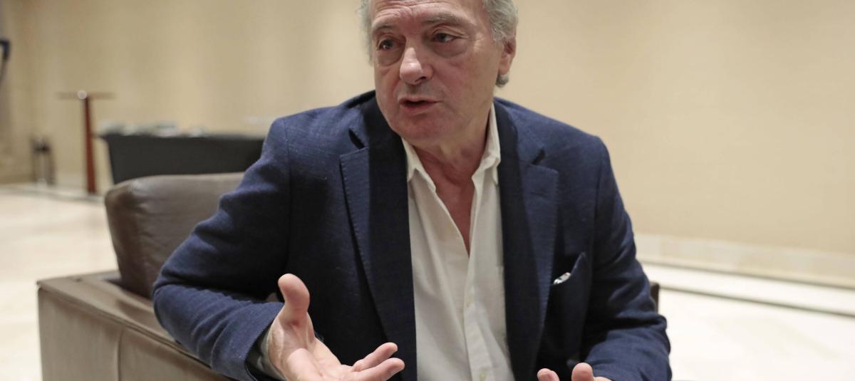 Sergio Cabrera se estrena como director en ópera 'El elíxir del amor'