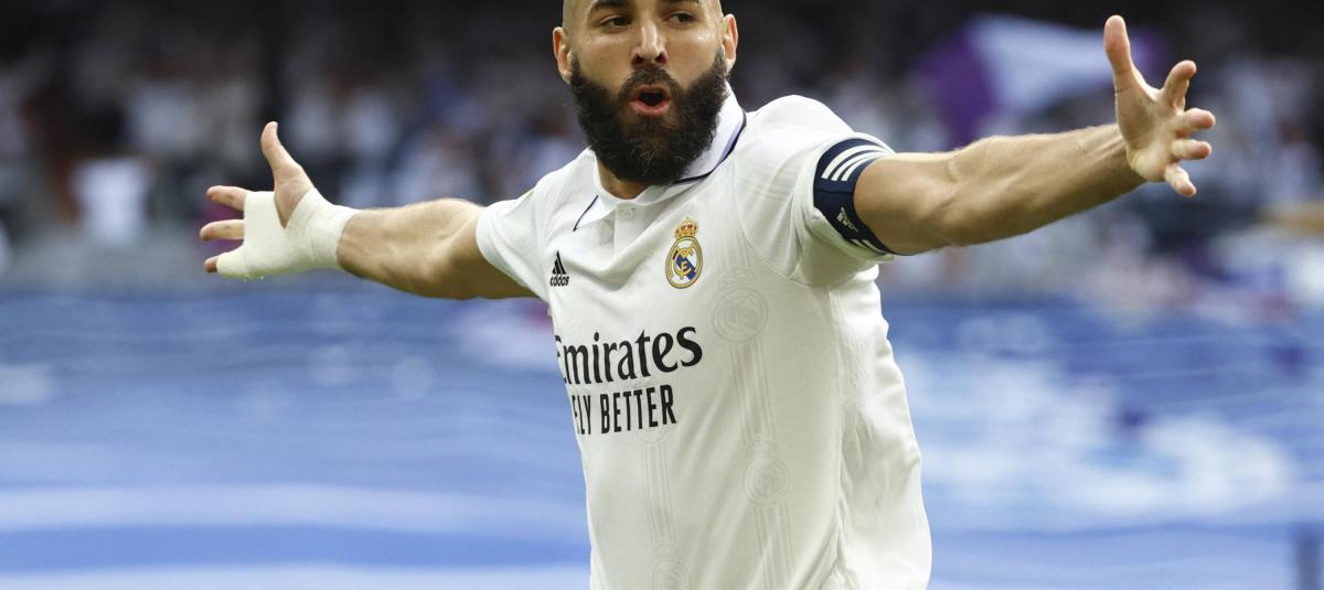 Karim Benzema hizo homenaje a Tupac en la gala del Balón de Oro