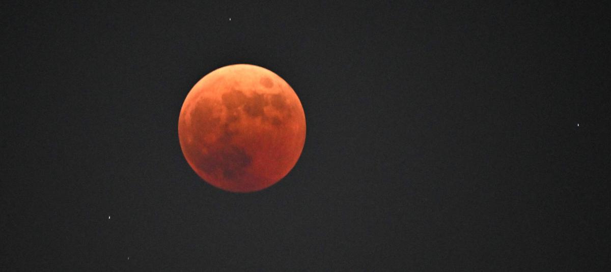 La luna vuelve a eclipsarse y el fenómeno no se repetirá hasta 2025