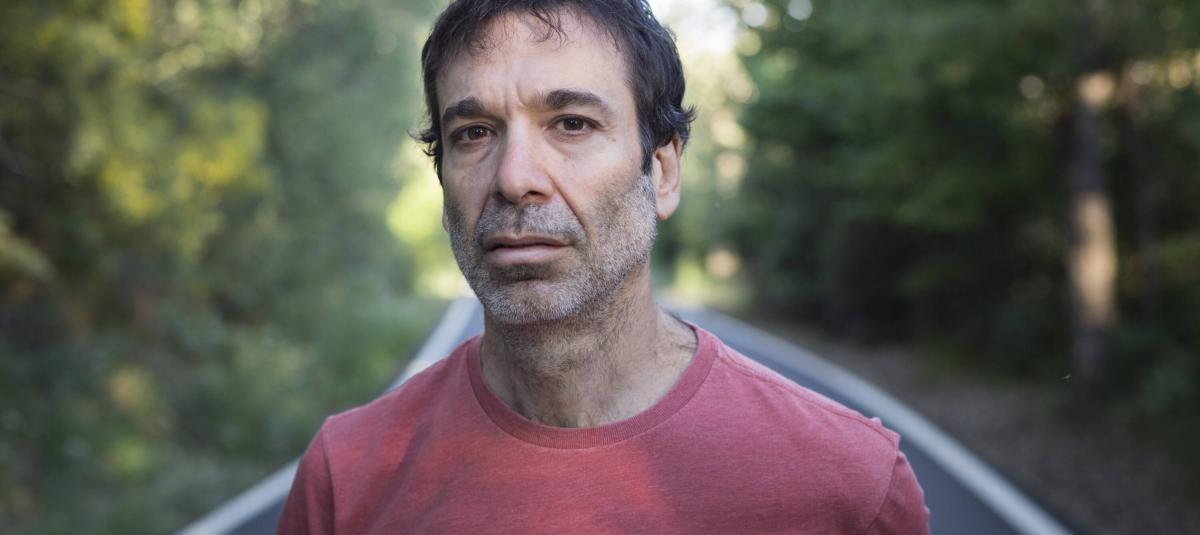Beneficios de conversar explicados por el neurocientífico Mariano Sigman