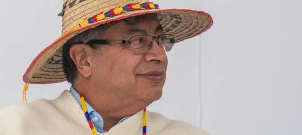 Presidente Gustavo Petro redujo los requisitos para entrar al Sena