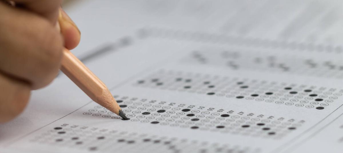 Escritura Para Tomar Un Examen Un Examen Que Determina Tu Futuro