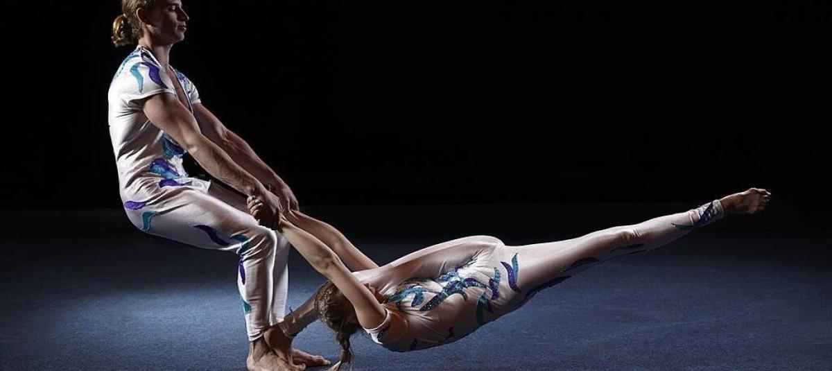 Gimnasia acrobática: Una disciplina que desafía la gravedad.