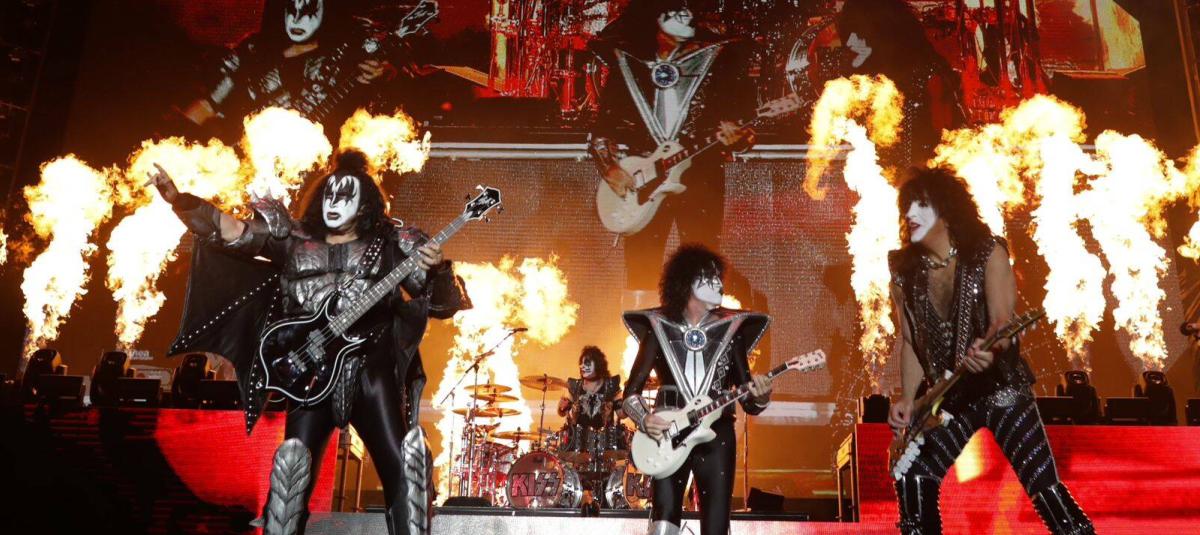 El día que Kiss se presentó sin maquillaje, en MTV