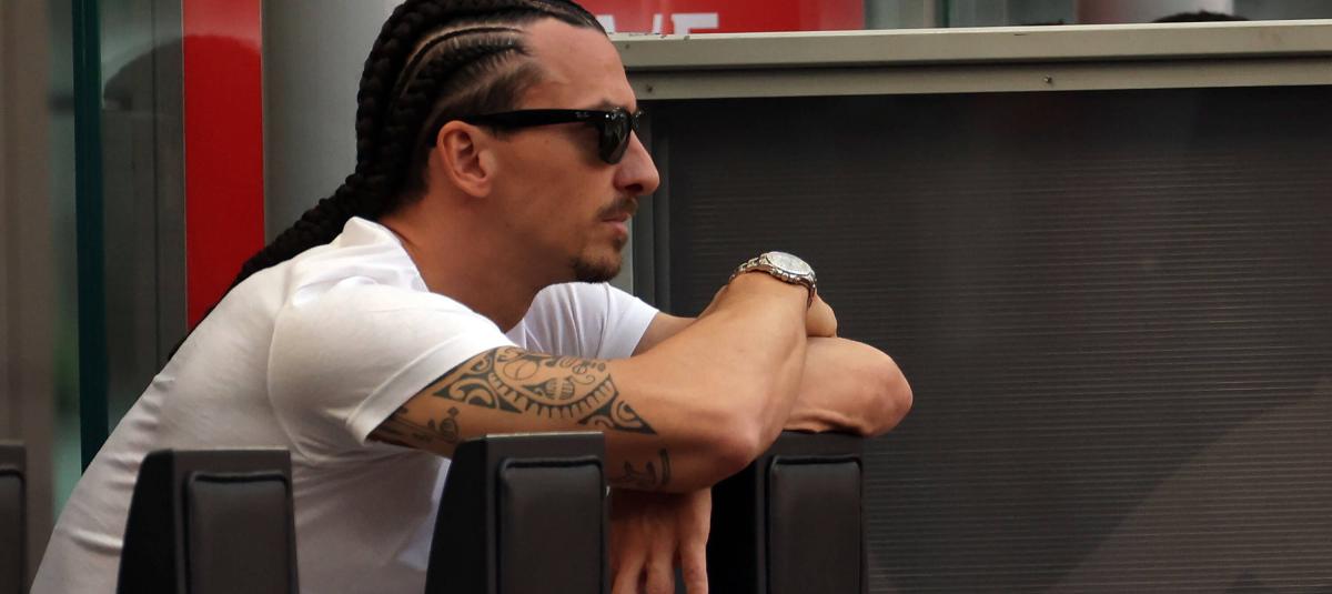 Zlatan Ibrahimovic estrena Ferrari de 2 millones de euros