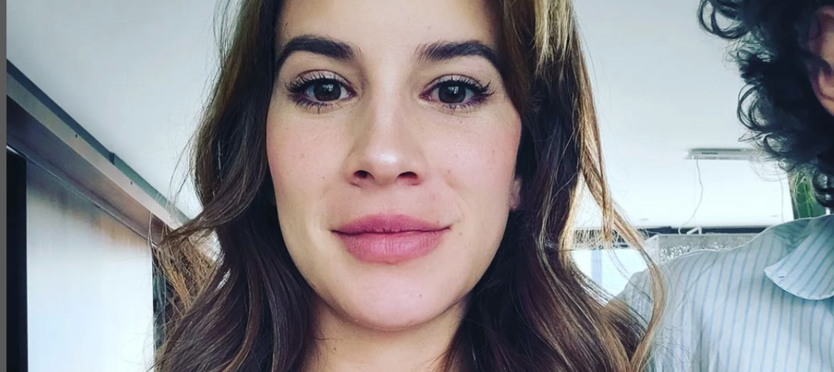 La famosa actriz Laura Londoño confiesa por qué va 10 años sin usar ...