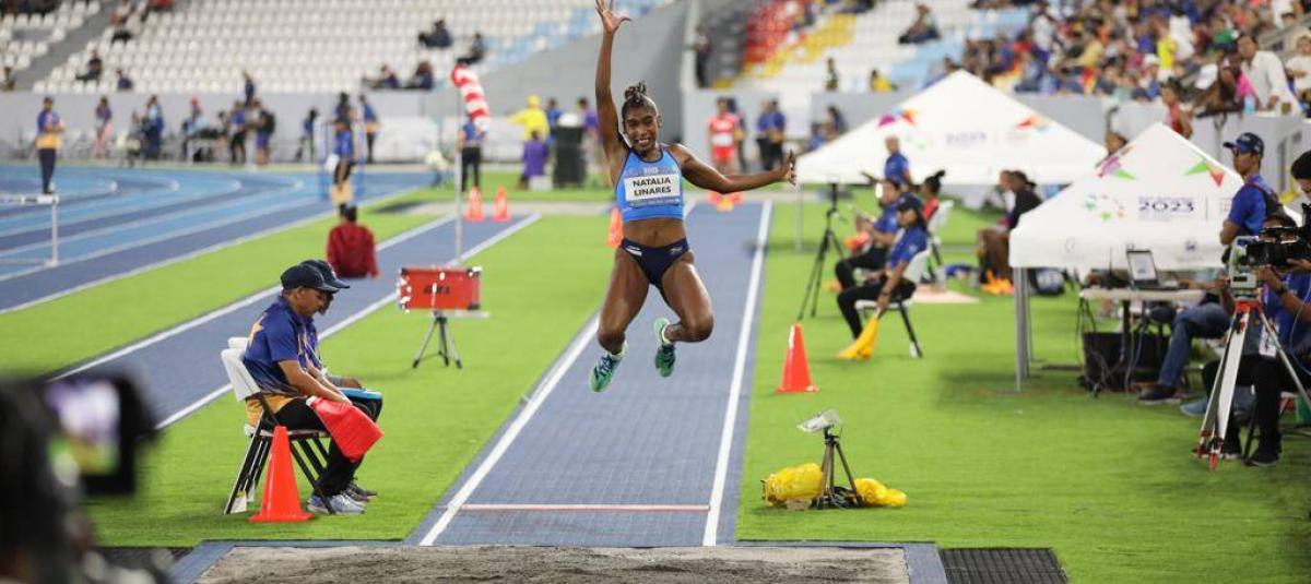 Natalia Linares rompe récord en Juegos Centroamericanos y clasifica a Paris 2024