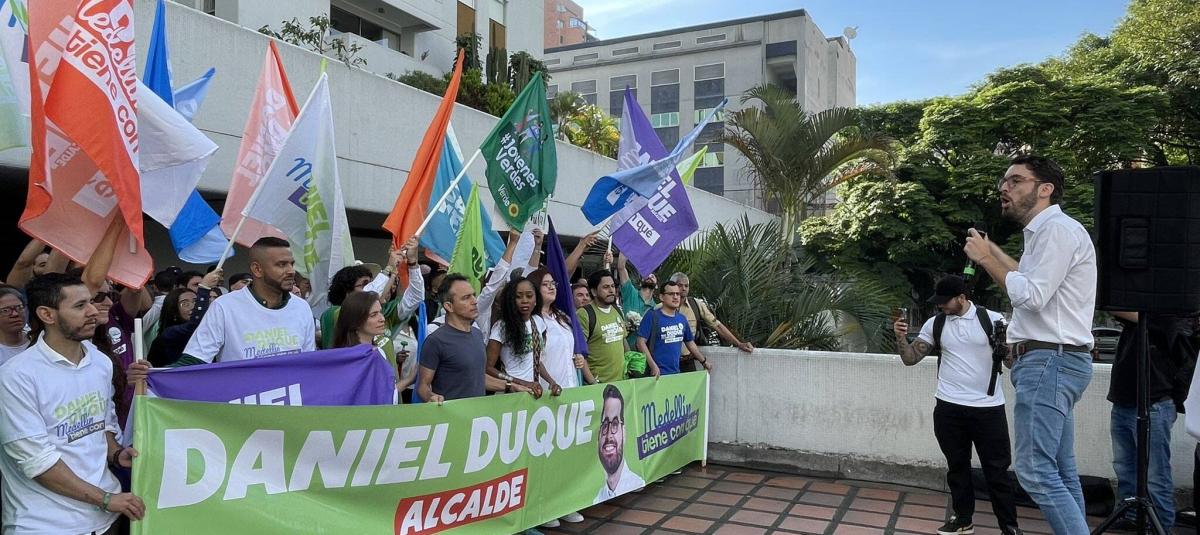 Daniel Duque inscribió candidatura a la alcaldía de Medellín con el aval Verde