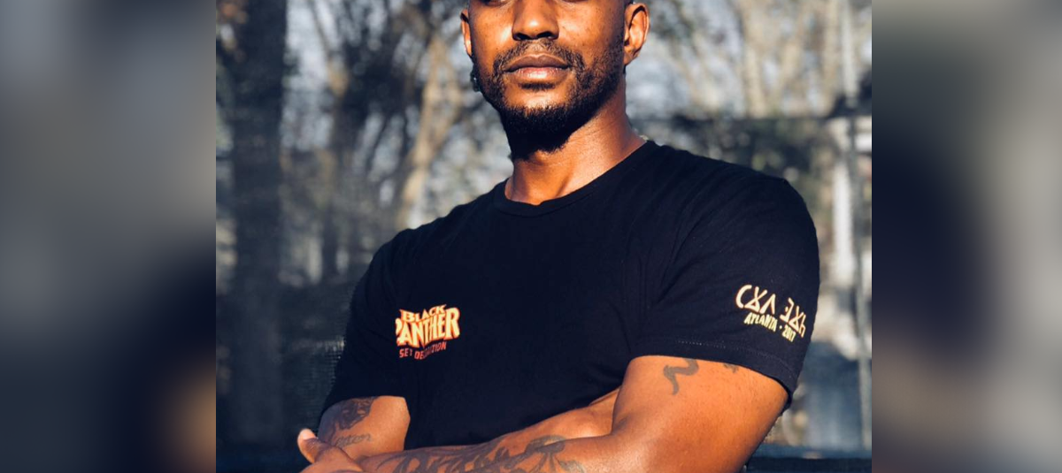 Falleció actor de los 'Avengers' en accidente de tránsito juntos a sus ...