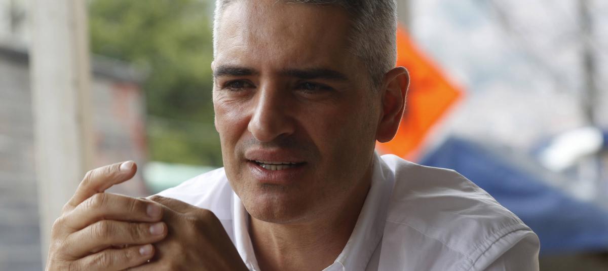 Andrés Julián Rendón explica propuesta de referendo para departamentos