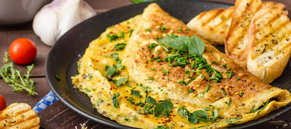 Omelette de huevos: Receta para preparar un exquisito desayuno familiar