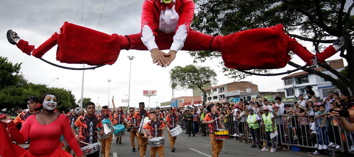 Feria de Cali 2023: así fue el deslumbrante Carnaval de Cali Viejo
