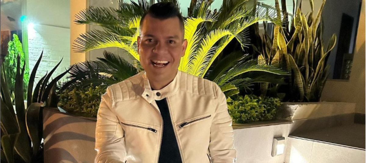 Alzate recibe fuertes críticas en redes tras subir videos y fotos con armas