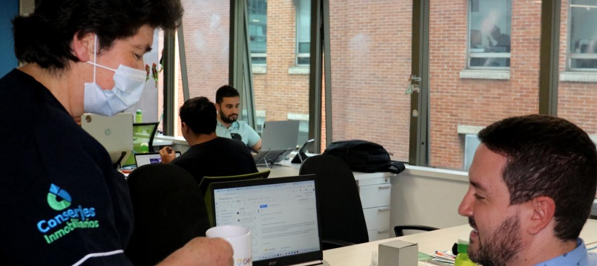 María Delia: La Mujer que rompió barreras y se graduó de bachiller a ...