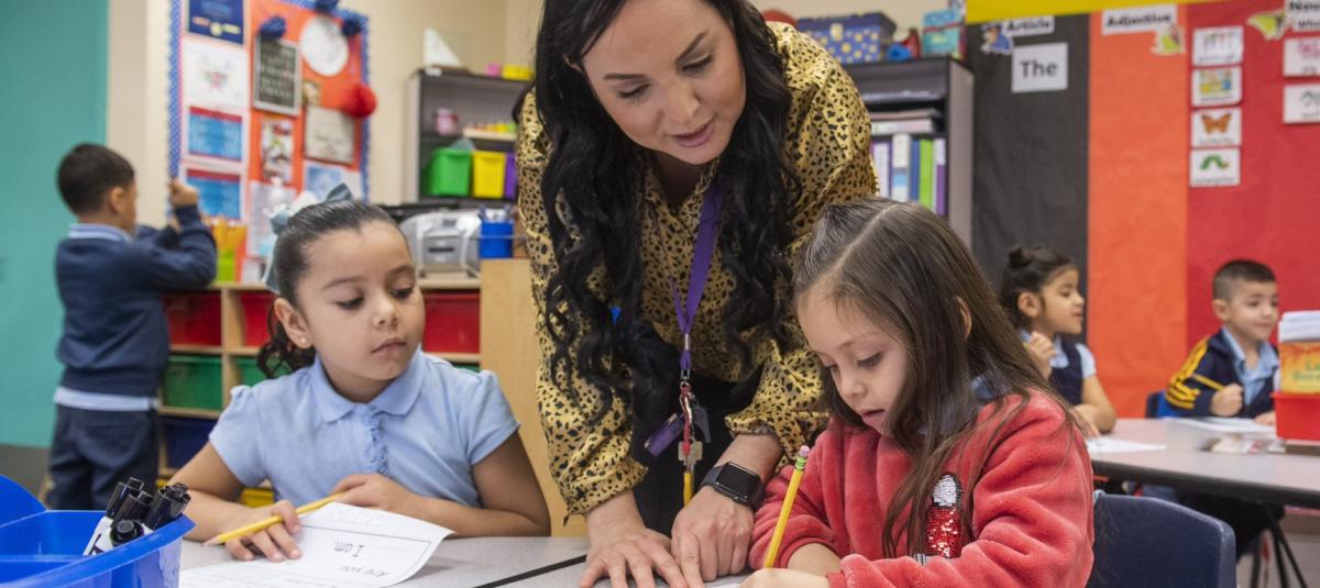 Ron DeSantis eliminará estos impuestos para el regreso a clases en Florida