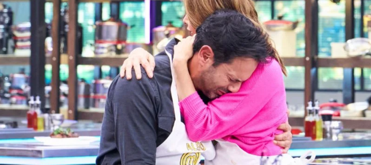 Alejandro Estrada se quiebra en 'MasterChef' y rompe en llanto al ...
