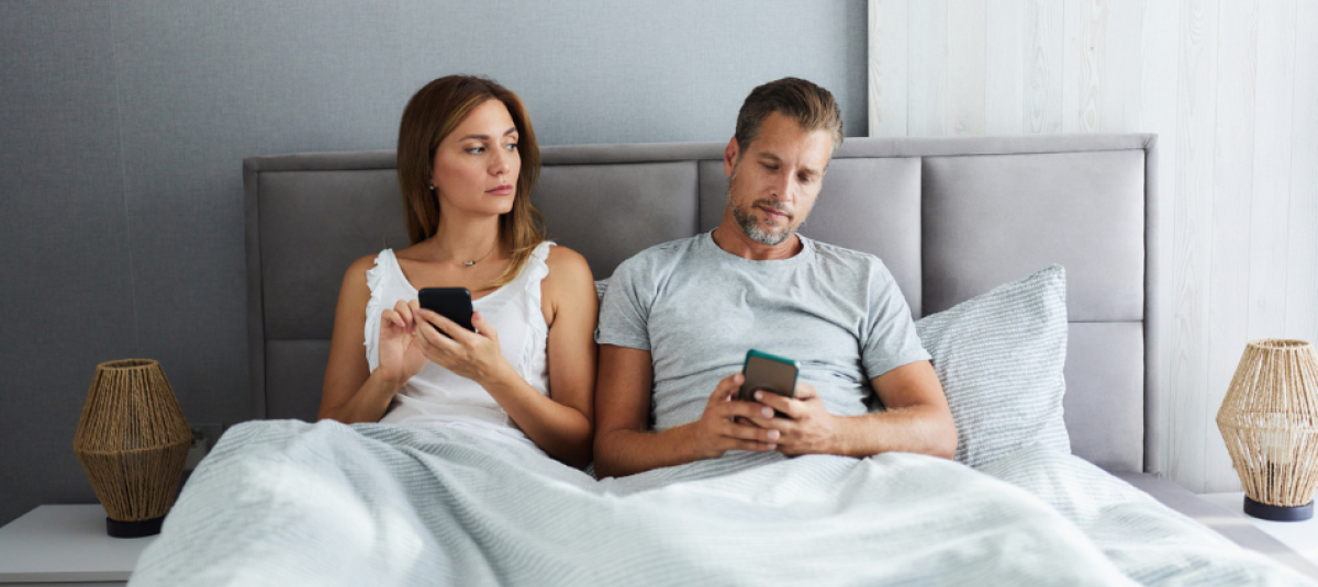 Las 10 señales para saber si su pareja le es infiel, según experto