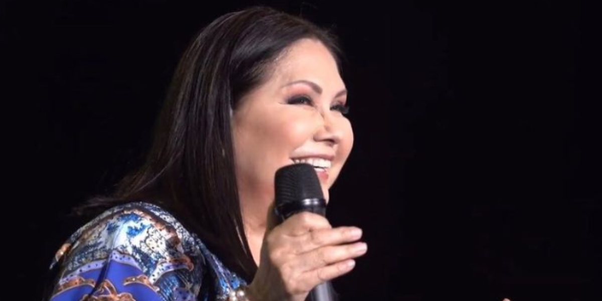 Ana Gabriel salió de Chile rumbo a Miami para continuar allá su ...