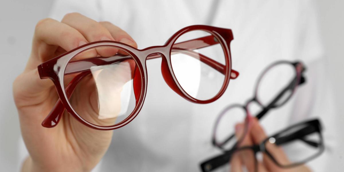 ¿Quién fue el inventor de las gafas?
