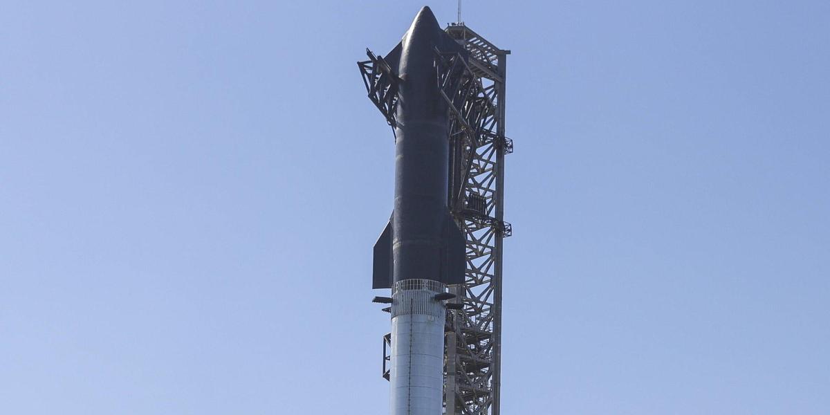 SpaceX prueba con éxito su Starship y captura la primera fase del ...