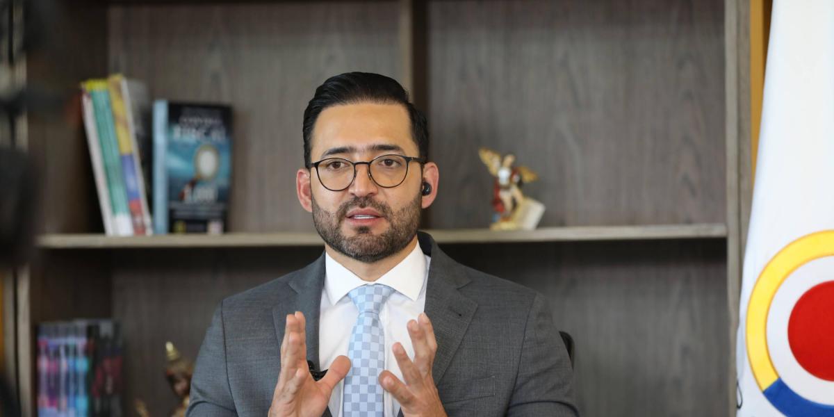 Contralor Carlos Mario Zuluaga habla de seguimiento a presupuesto y a ...