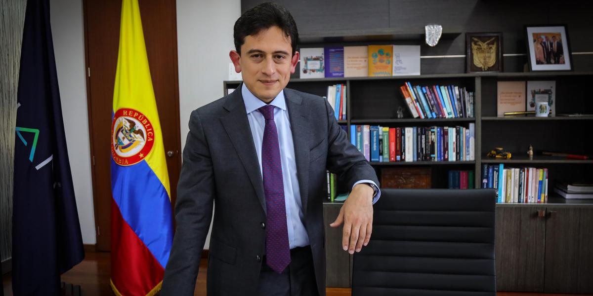 Entrevista al saliente director de la Dian Luis Carlos Reyes