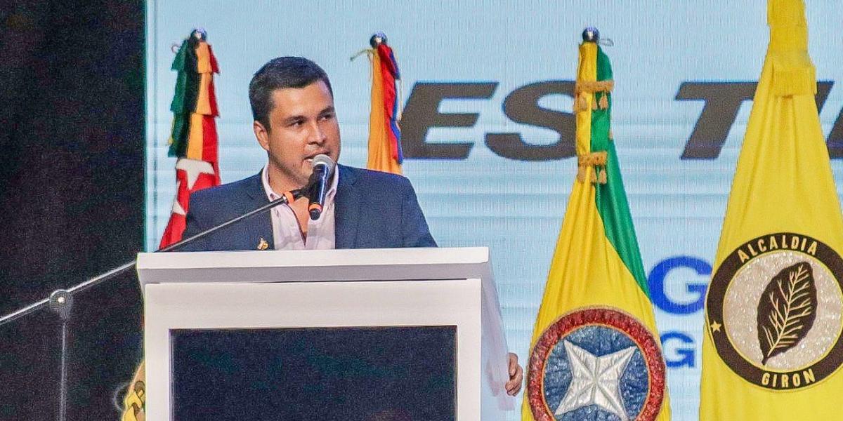 Diputado Jesús Ariza, denunciado por maltrato antes de renunciar firmó ...