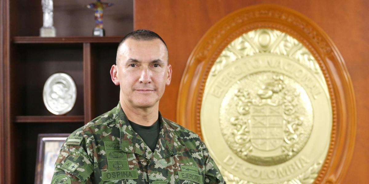Urgente: se va el comandante del Ejército, Gobierno nombra al general ...